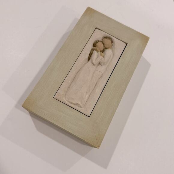 Willow Tree | Accents | 205 Willow Tree Embrace Keepsake Box New In Box ...